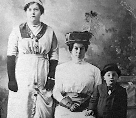 Photo - Lucy & Bernace Roberson